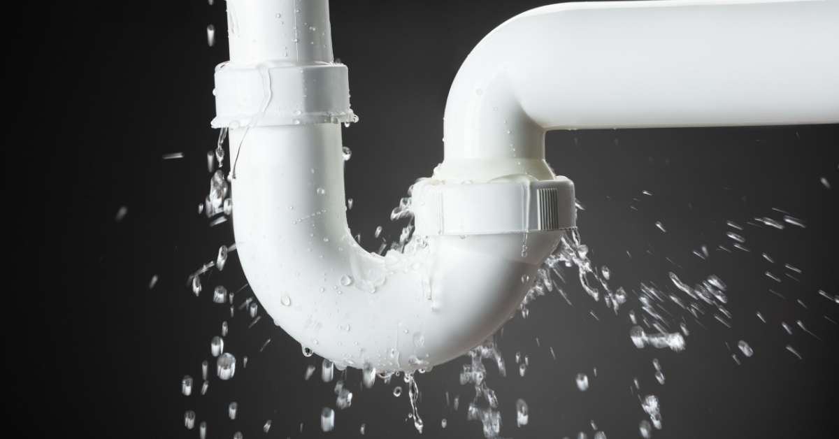 Sink Trap Leaking? Here is Why and How to Fix it Fast - Plumbing Sniper