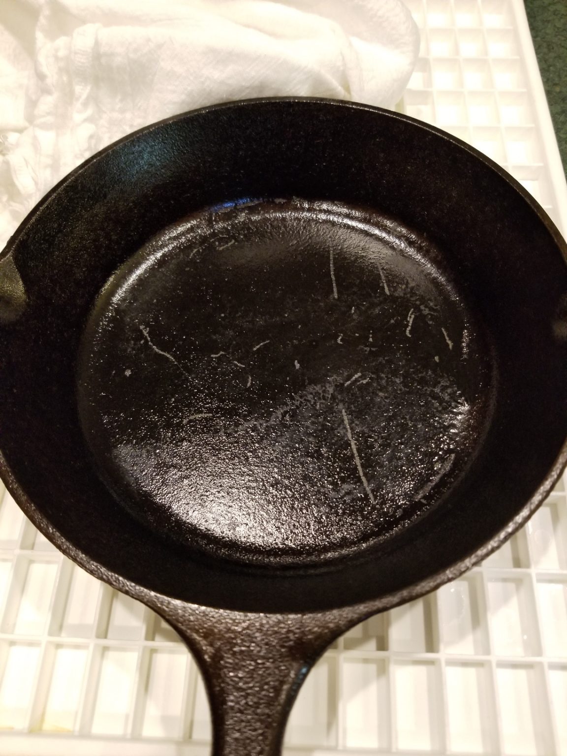 Say Goodbye to Burnt Pots and Pans with These Effective Methods ...