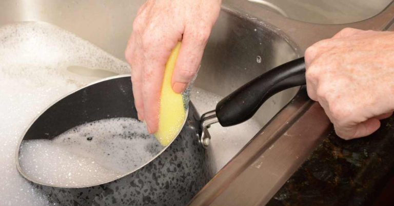 Say Goodbye to Burnt Pots and Pans with These Effective Methods ...
