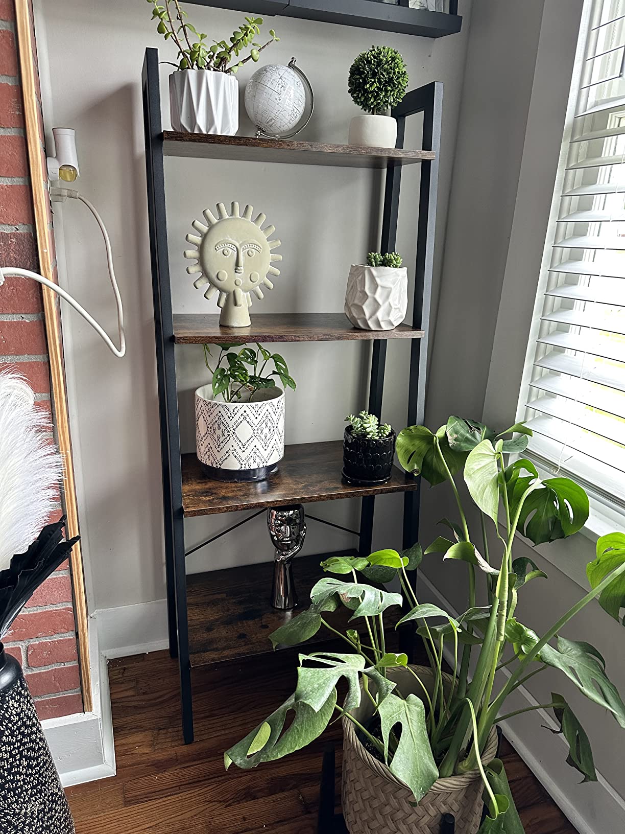 The Art of Arranging: Tips for Stylish Shelf Decor - Plumbing Sniper