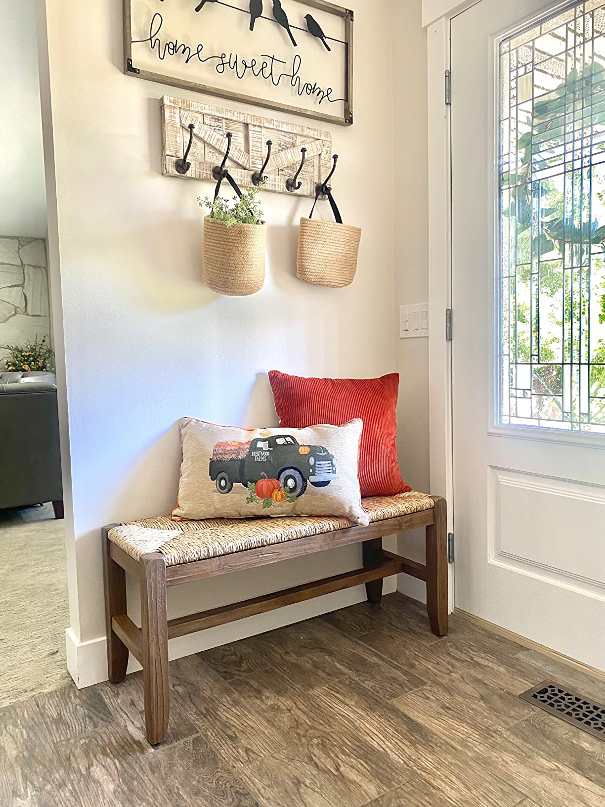 The Secret to a Perfect Entryway: How to Create a Functional Entryway ...